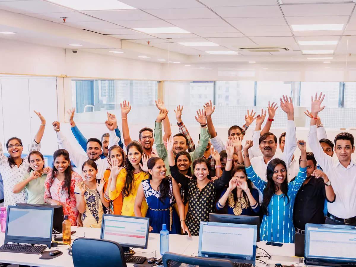 Indian IT sector's resurgence in hiring: Hope on the Horizon - Dazeinfo